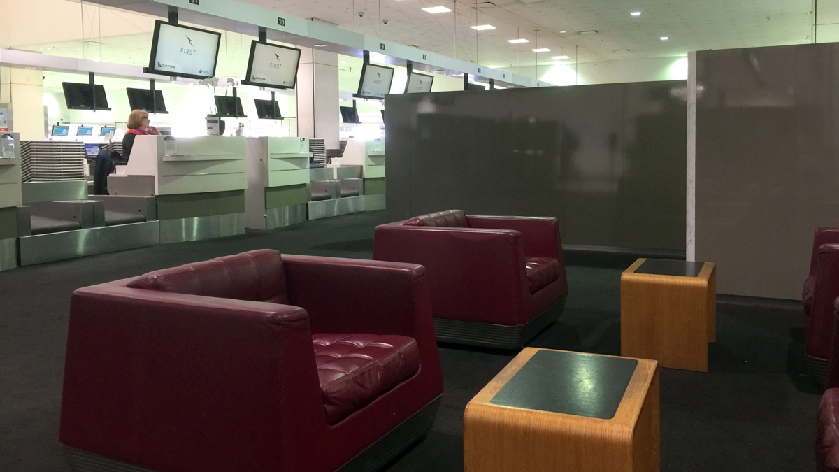 QANTAS: First Class Check-in suite reopens at Melbourne Airport next ...