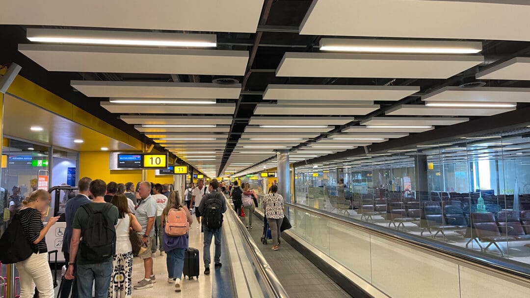GATWICK AIRPORT: The horror of it all and how to get there cheap ...
