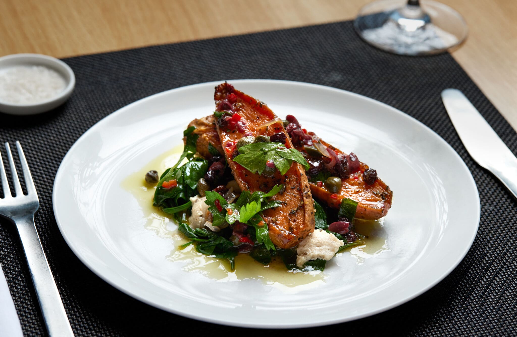 QANTAS: New onboard Winter menu and drinks, plus Campari at last ...