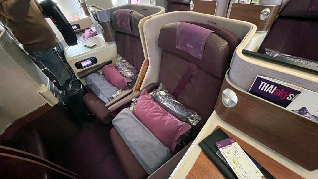 FLIGHT JARGON: Understanding Direct and Non-Stop flights, and Layovers ...